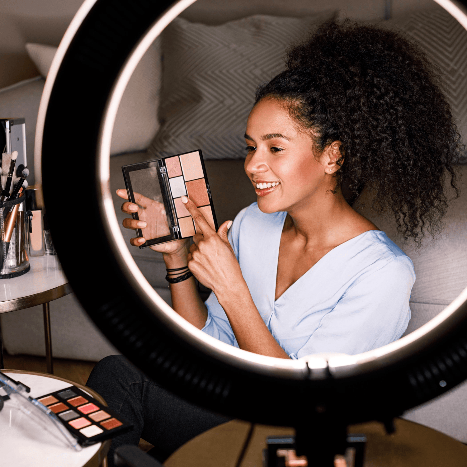 Which Ring Light Fits Your Needs & How Can You Use It? – Socialite Lighting
